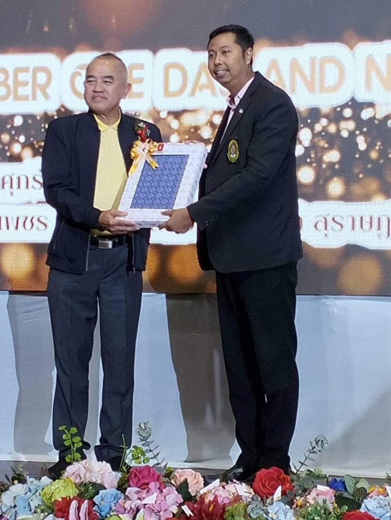 รองอธิการบดีฝ่ายกิจการนักศึกษาและเครือข่ายศิษย์เก่า ร่วมงานรวมพลสมาชิก ...